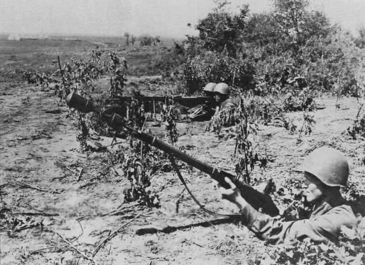 Russia's Infantry Weapons in WW2 - Quartermaster Section